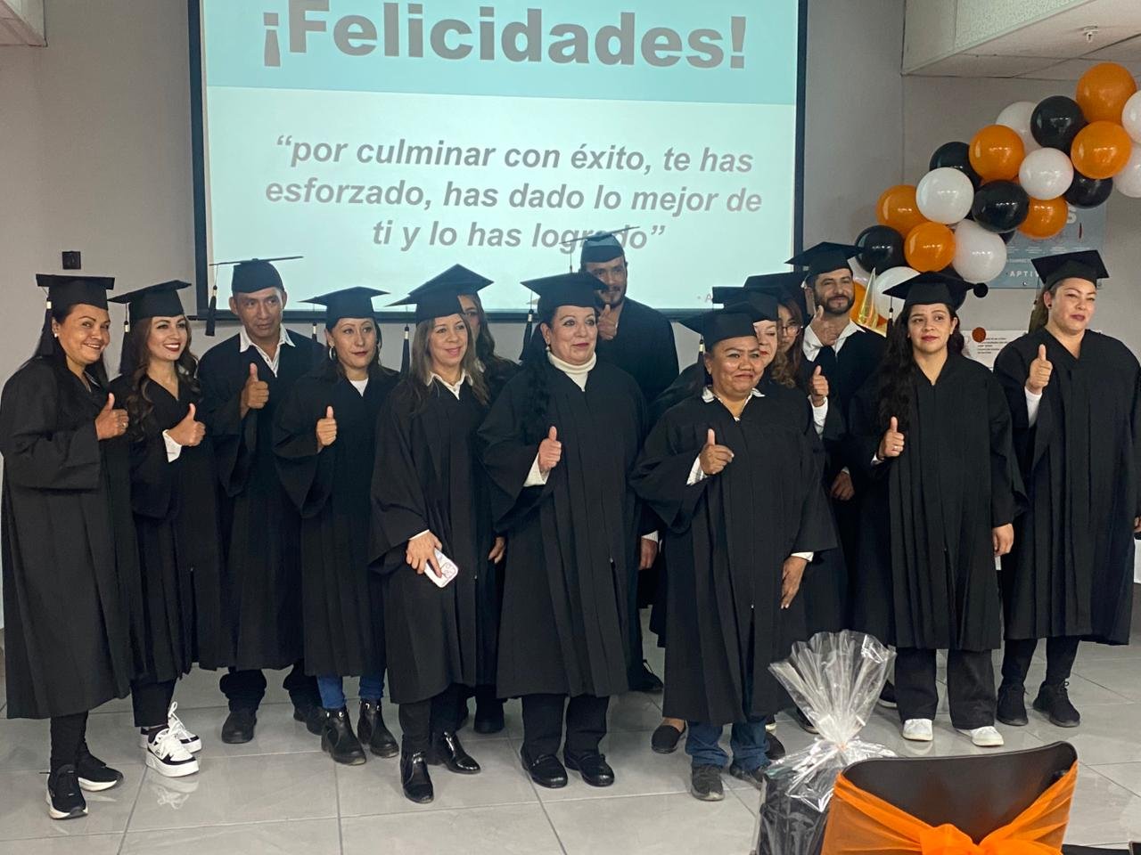 Culminan la secundaria 26 trabajadores de empresa maquiladora APTIV con ...